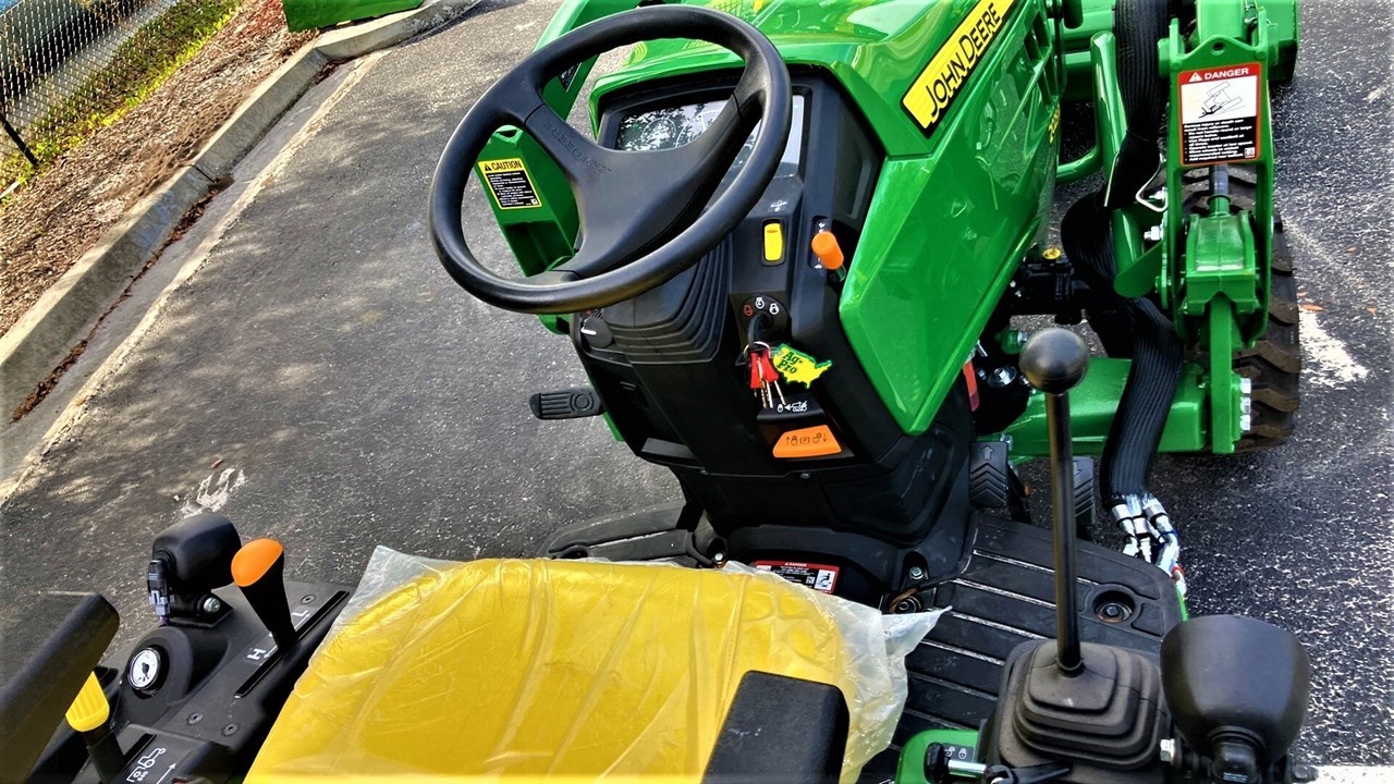 2024 John Deere 2025R Compact Utility Tractor For Sale in St Augustine ...