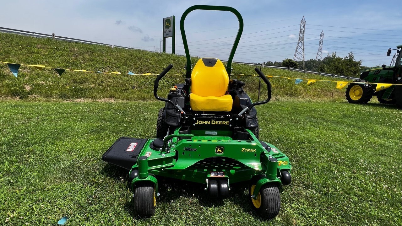 2022 John Deere Z920M Zero Turn Mower For Sale in St Clairsville Ohio