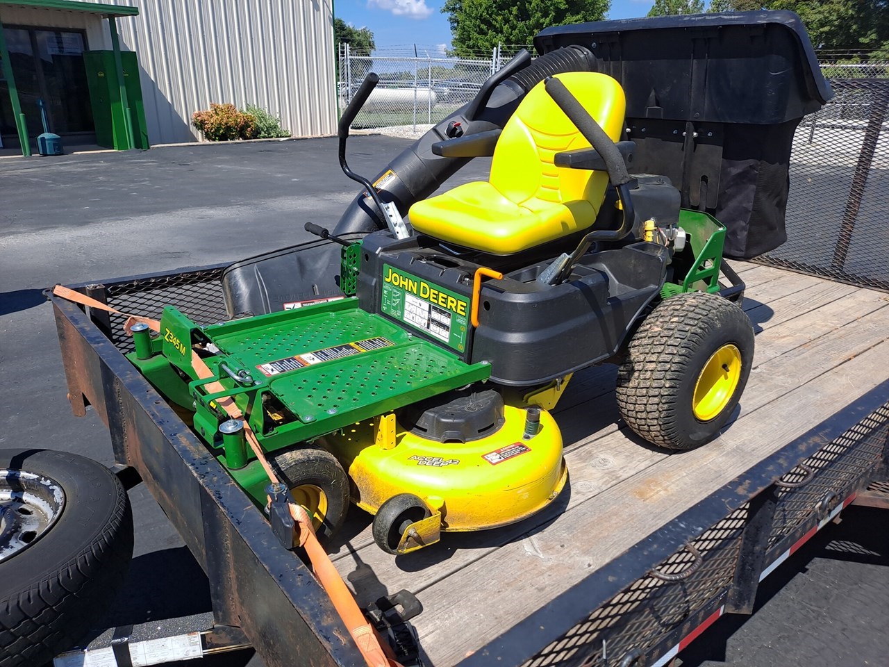 2017 John Deere Z345M Zero Turn Mower For Sale in Waterloo Illinois