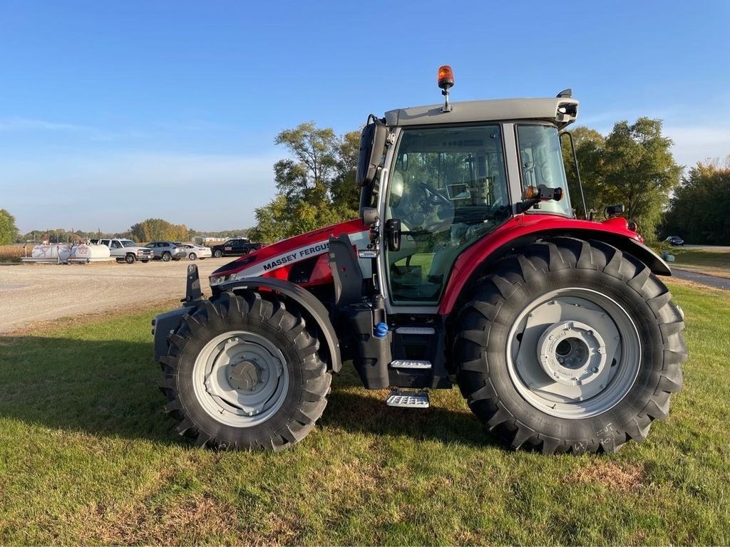 2022 Massey Ferguson MF 5S Series MF 5S.145 Tracteurs VenteFulton Illinois