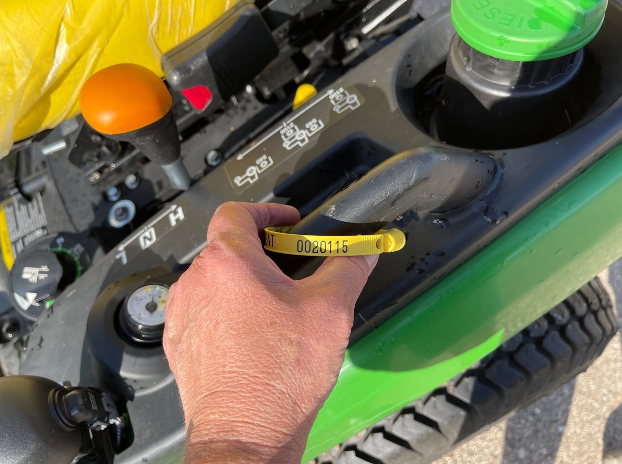 2019 John Deere 1025R Compact Utility Tractor For Sale in Waupun Wisconsin