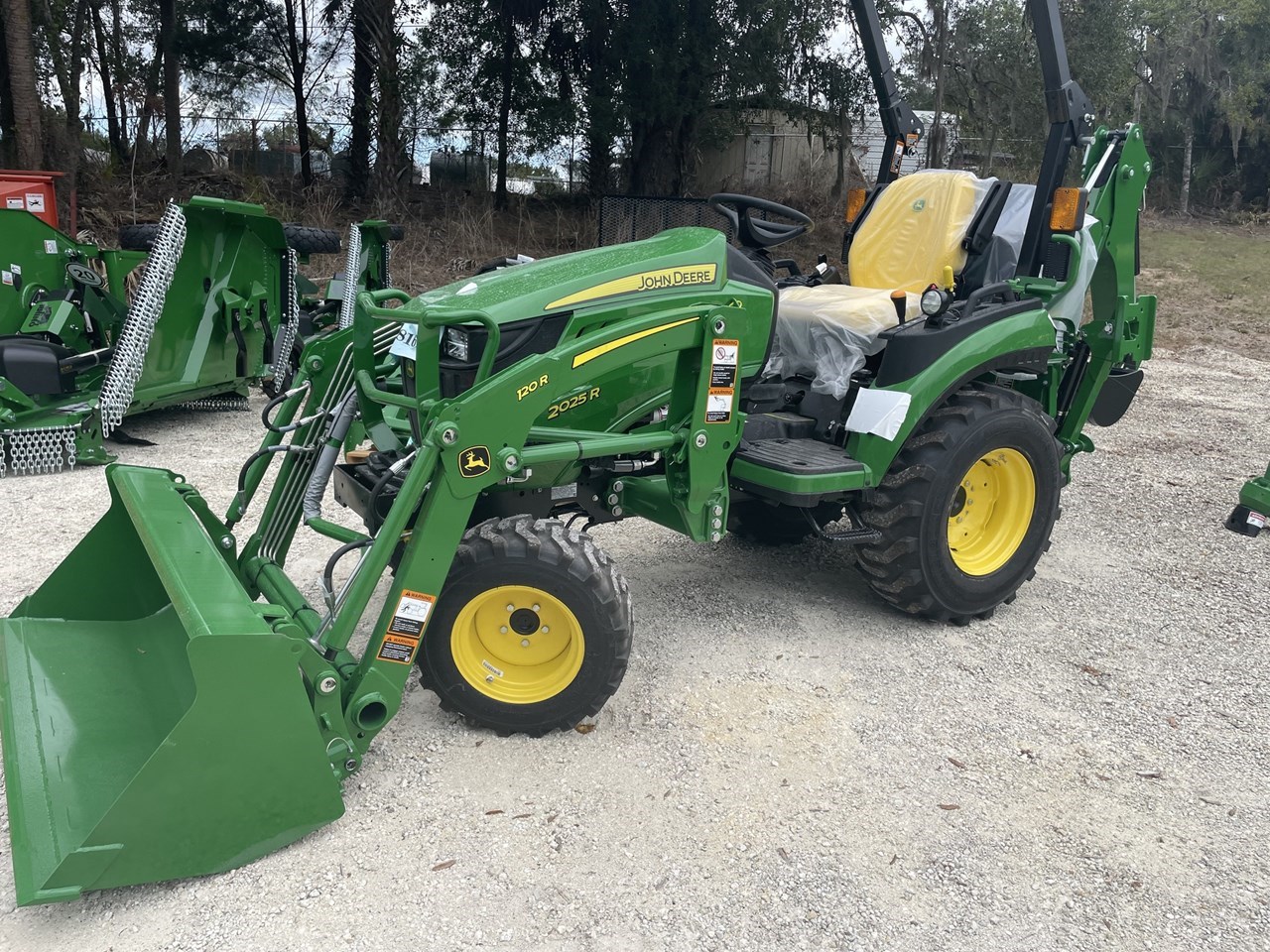 2024 John Deere 2025R Compact Utility Tractor For Sale in Crystal River ...