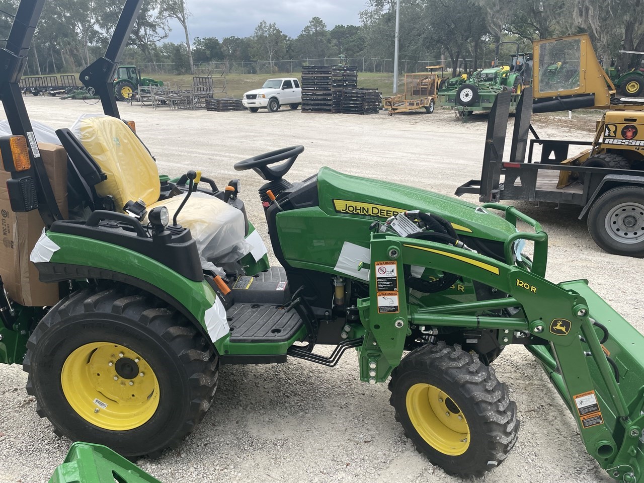 2024 John Deere 2025R Compact Utility Tractor For Sale in Crystal River ...