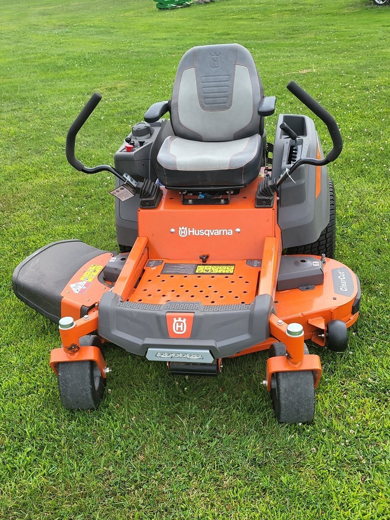 2022 Husqvarna Z248F Zero Turn Mower Til salgUnion Maine