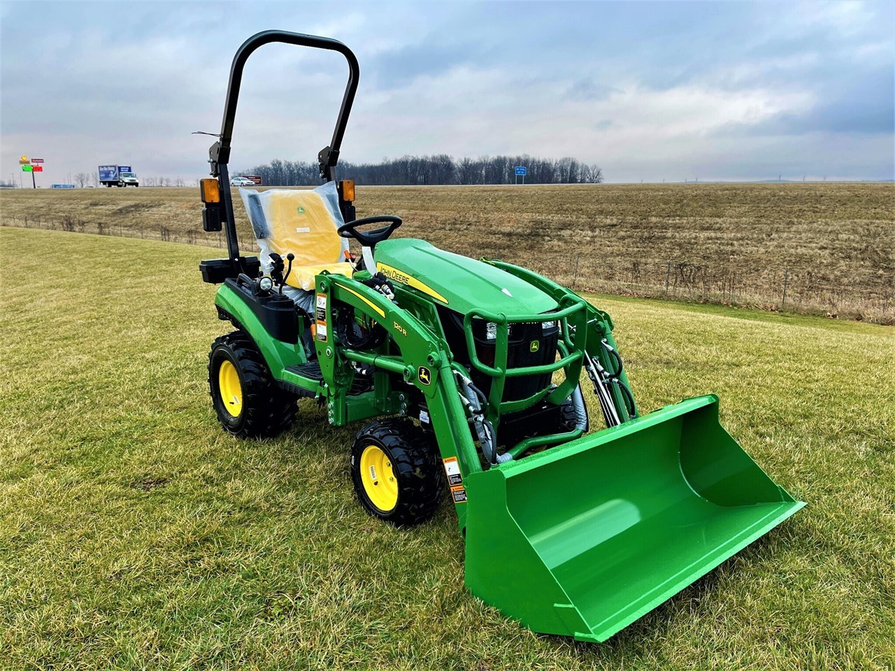 2023 John Deere 1025R Compact Utility Tractor For Sale in Bloomingdale Ohio