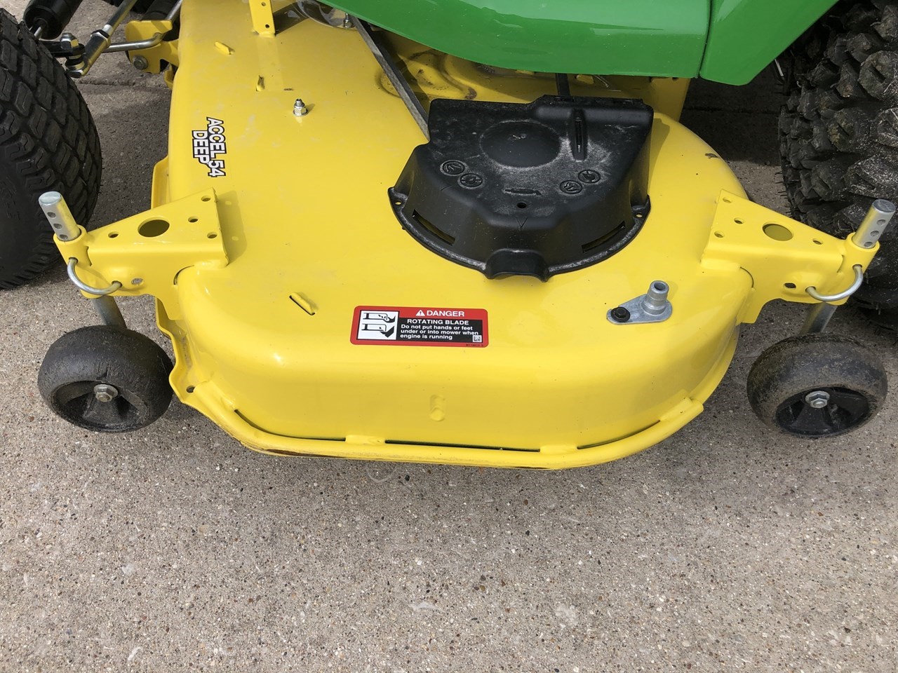 2022 John Deere X590 Riding Mower For Sale in Geneseo Illinois