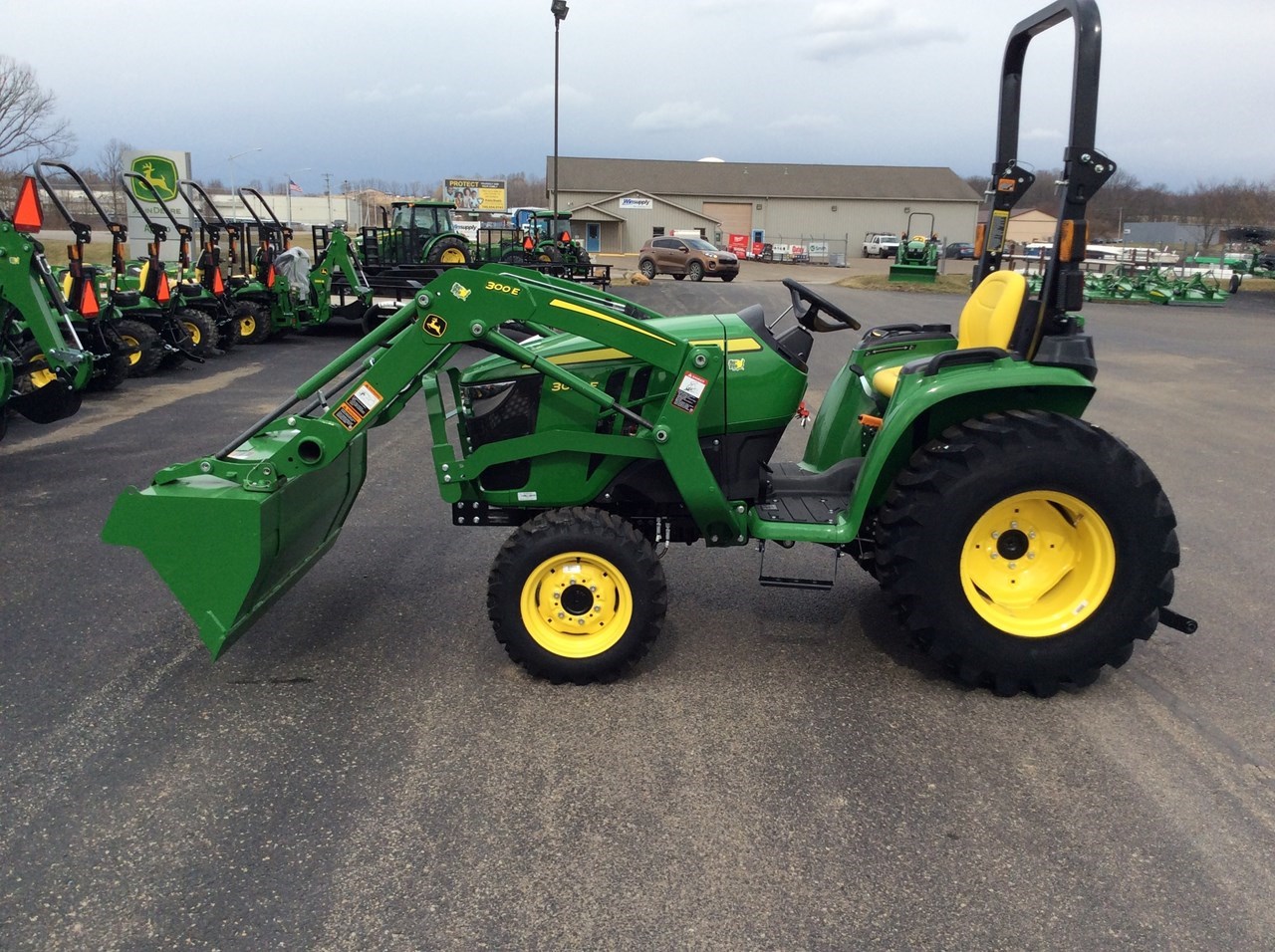 2022 John Deere 3025E Compact Utility Tractor For Sale in Zanesville Ohio