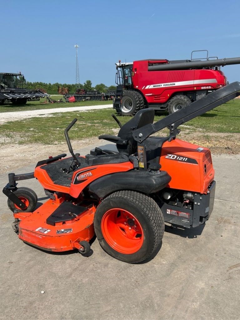 2016 Kubota ZD1200 Series ZD1211-72 Segadora con asiento para el ...