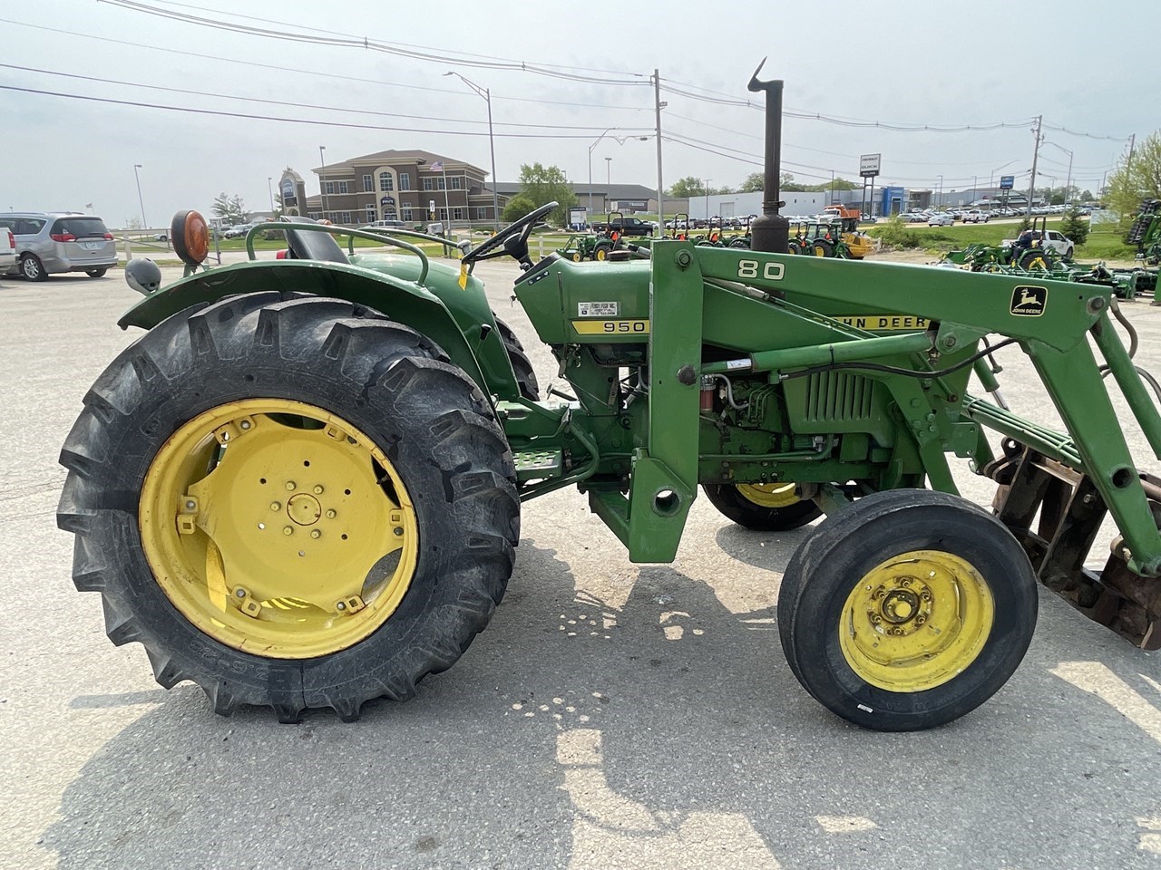 1978 John Deere 950 Compact Utility Tractor For Sale in Waverly Iowa