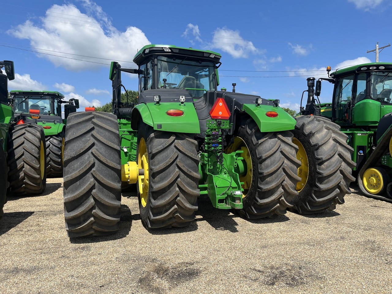 2022 John Deere 9R 590 Tractor - Scraper For Sale in Assumption Illinois