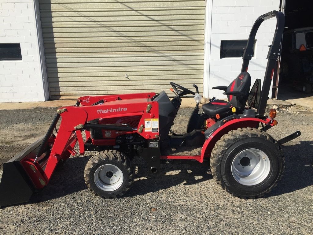 2023 Mahindra Max 26 XLT HST Compact Utility Tractor VerkaufBridgeton ...