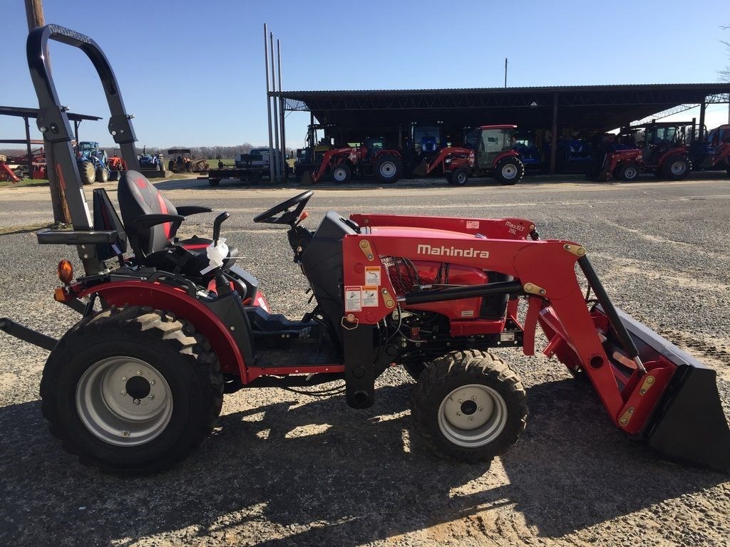 2023 Mahindra Max 26 XLT HST Compact Utility Tractor VerkaufBridgeton ...