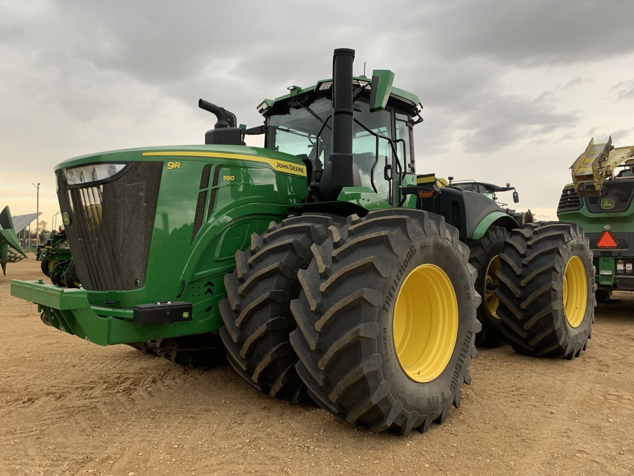 2022 John Deere 9R 590 Tractor - 4WD For Sale in Pipestone Minnesota