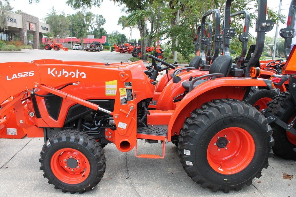 2023 Kubota L02 Series L2502 HST Compact Utility Tractor VerkaufDeland ...
