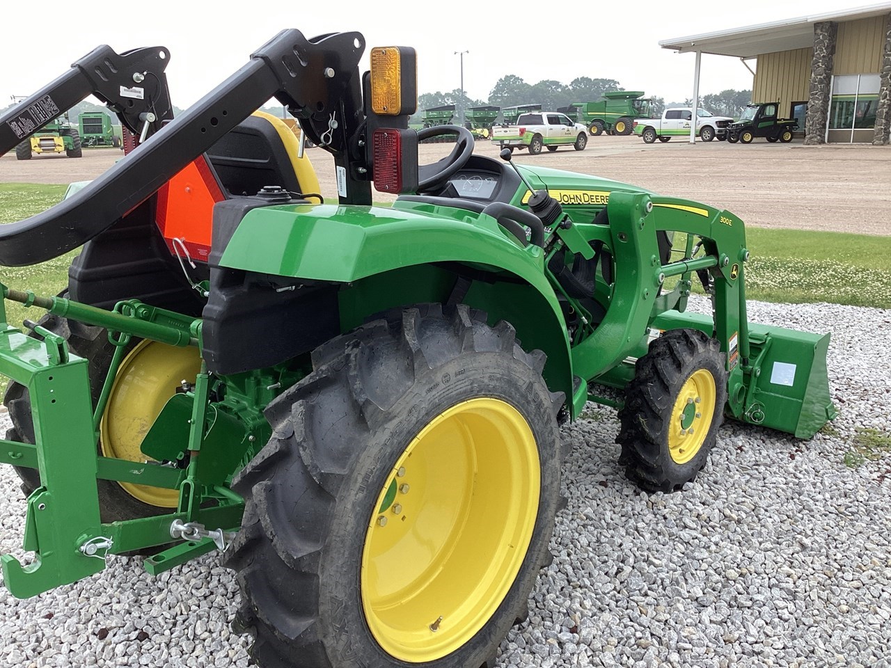 2023 John Deere 3043D Compact Utility Tractor For Sale in St. Paul Nebraska