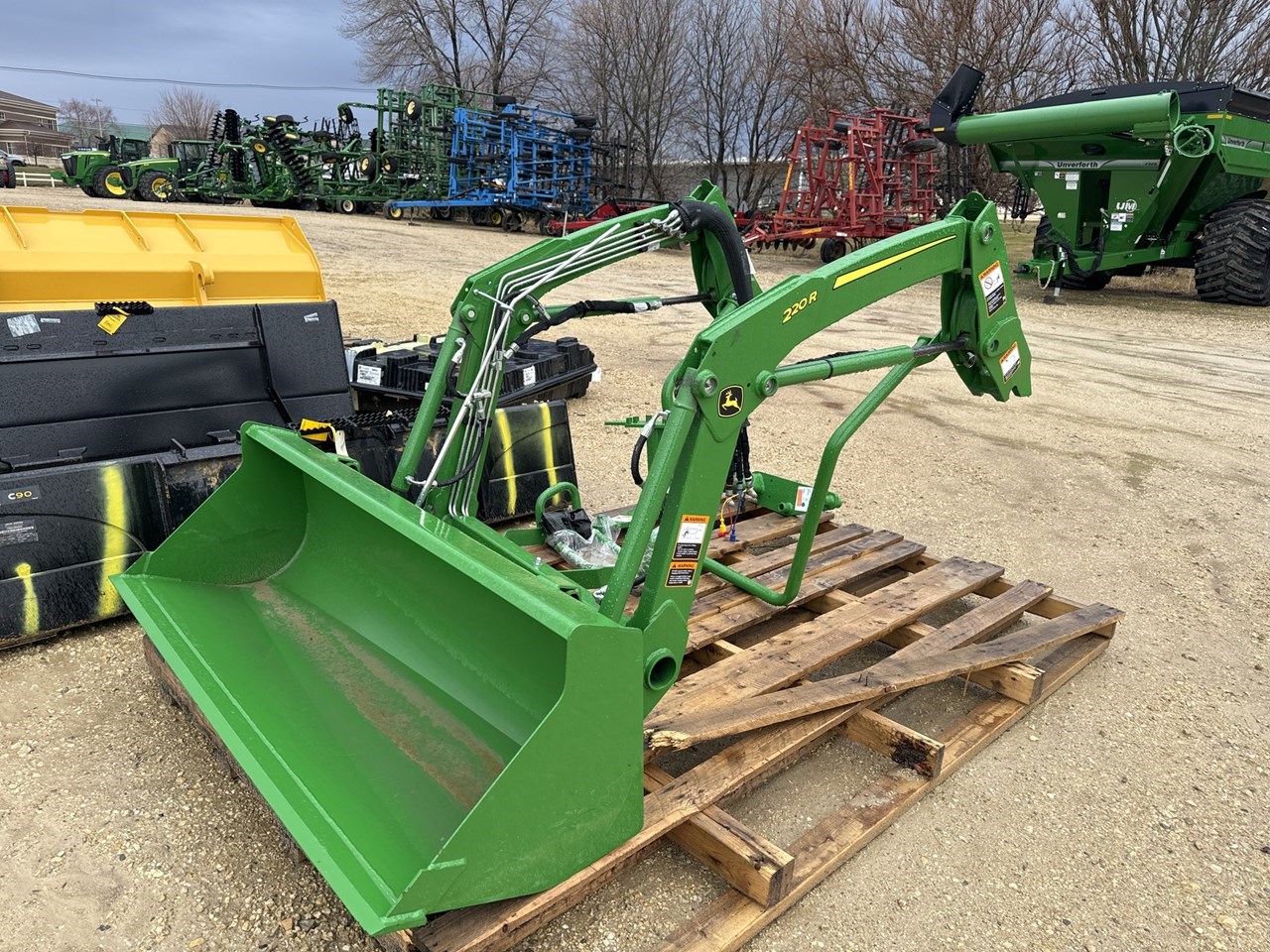2024 John Deere 220r Frontlader-Anbaugerät VerkaufWaverly Iowa