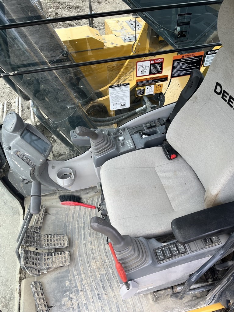 2022 John Deere 670G LC Excavator-Track For Sale in Mississauga Ontario