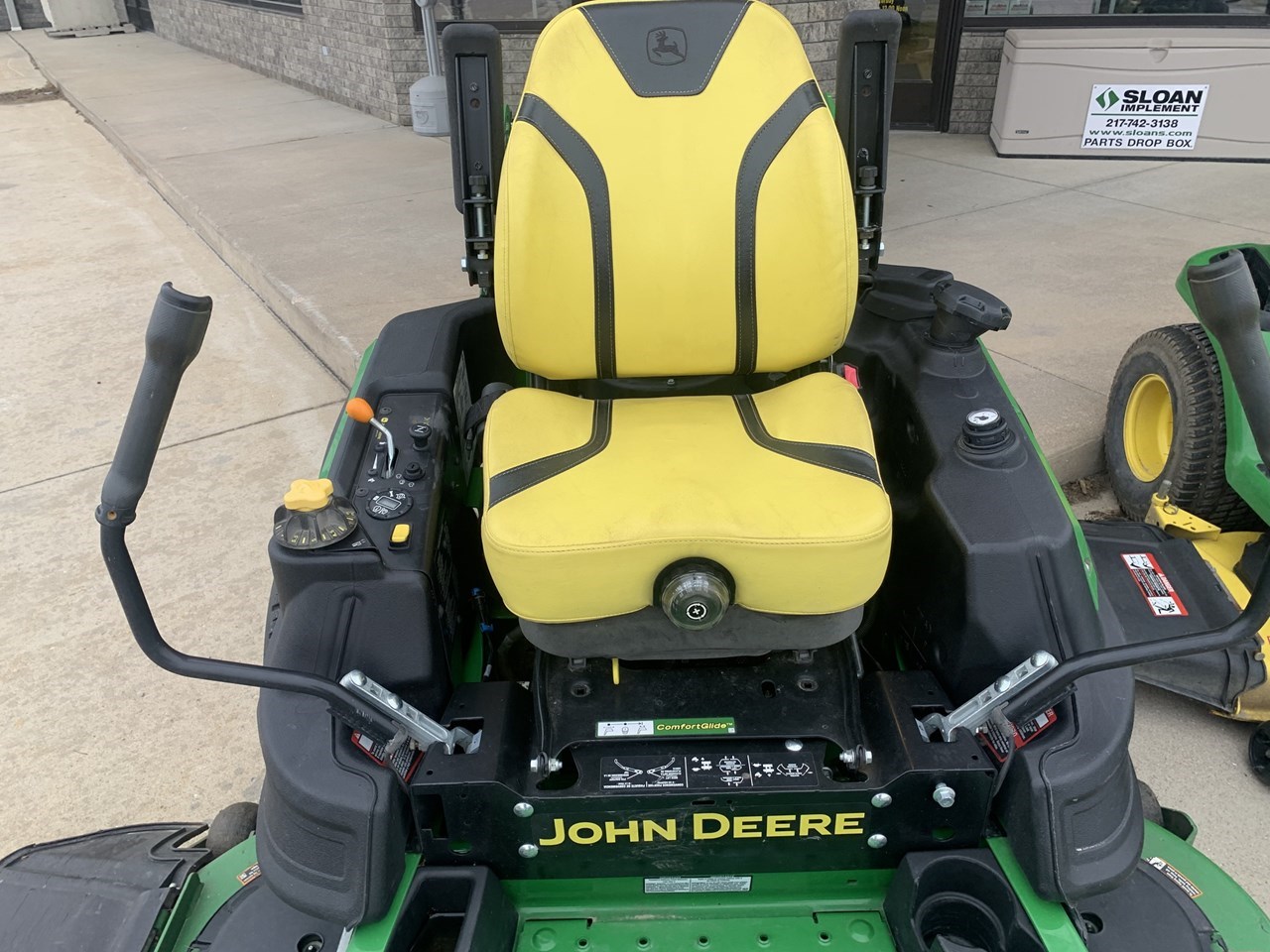 2022 John Deere Z950R Zero Turn Mower For Sale in Winchester Illinois