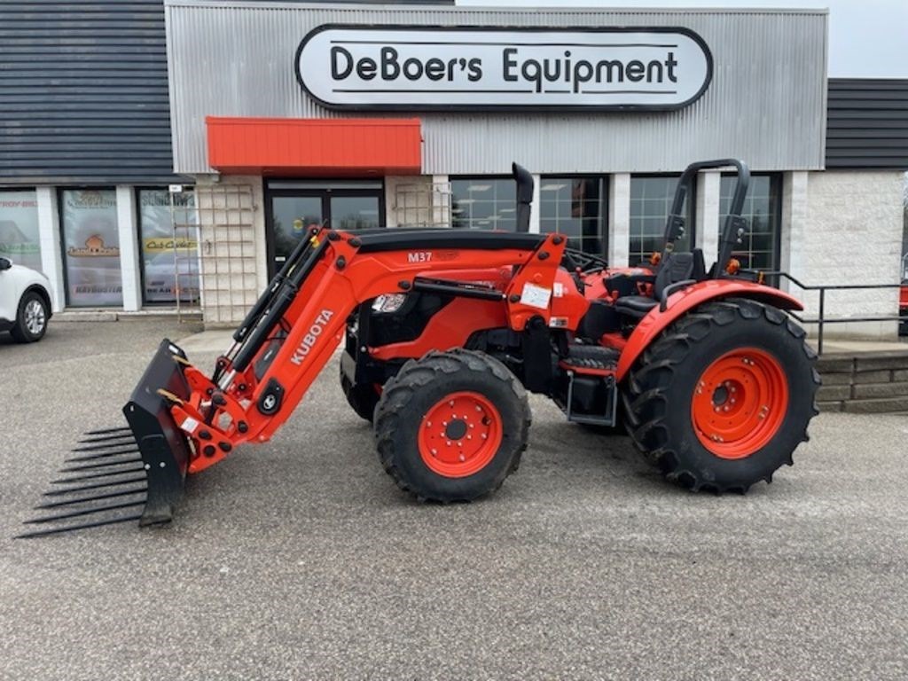 2022 Kubota M7060 HDRC12 W/ M37 FRONT END LOADER Tractor For Sale in ...