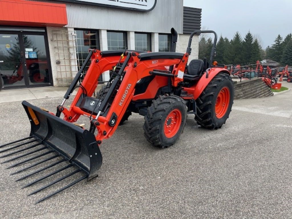 2022 Kubota M7060 HDRC12 W/ M37 FRONT END LOADER Tractor For Sale in ...