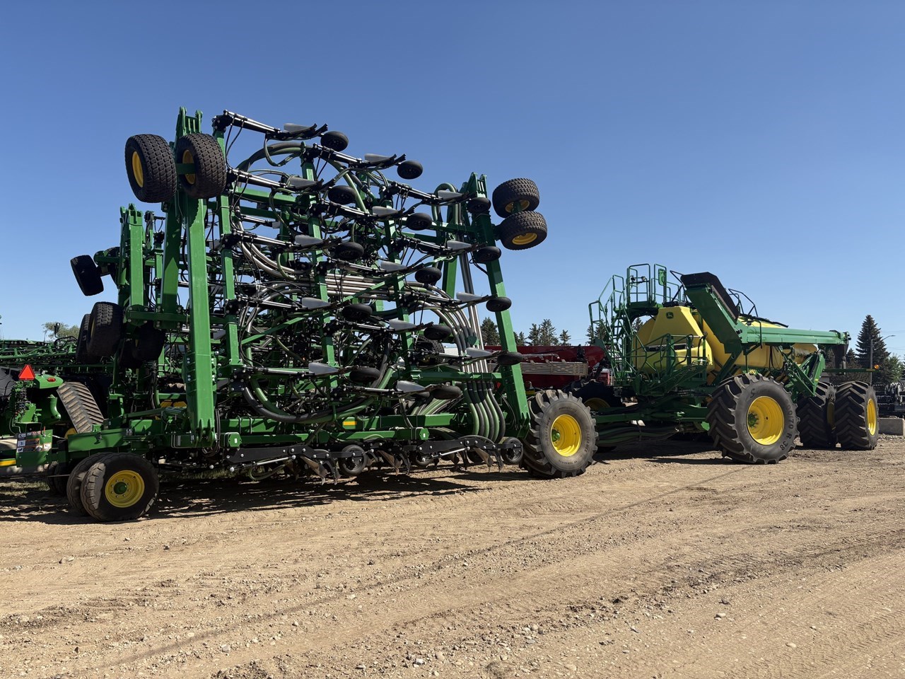 2024 John Deere P680 W/ C850 TBH Sembradora A La VentaKillam Alberta