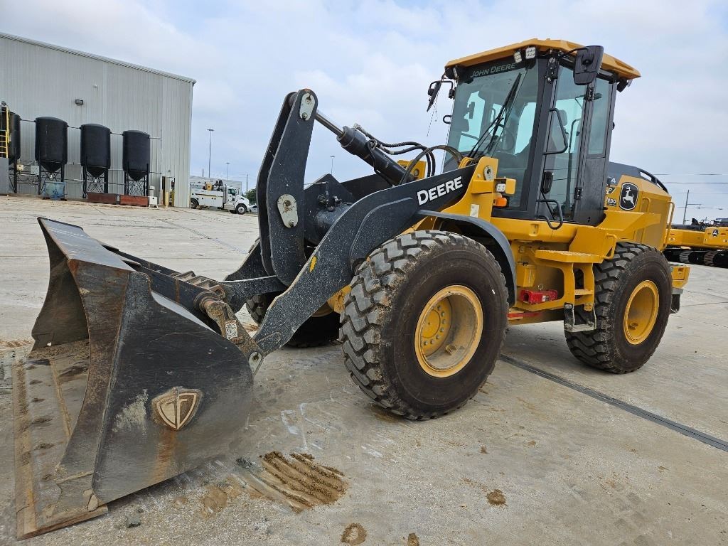 2022 John Deere 544P Wheel Loader For Sale in Irving Texas