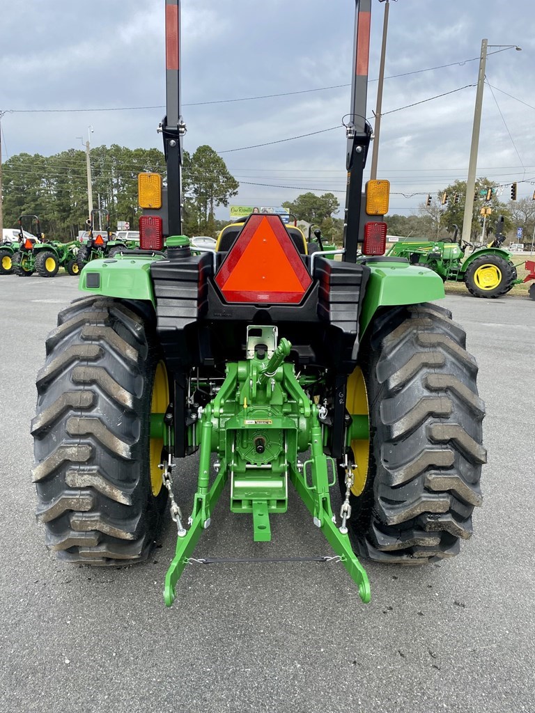 2024 John Deere 4052M Compact Utility Tractor A La VentaBrunswick Georgia