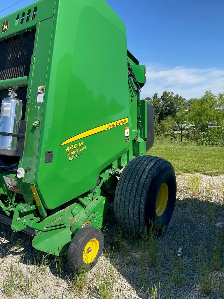 2022 John Deere 460M Baler-Round For Sale in Jerseyville Illinois