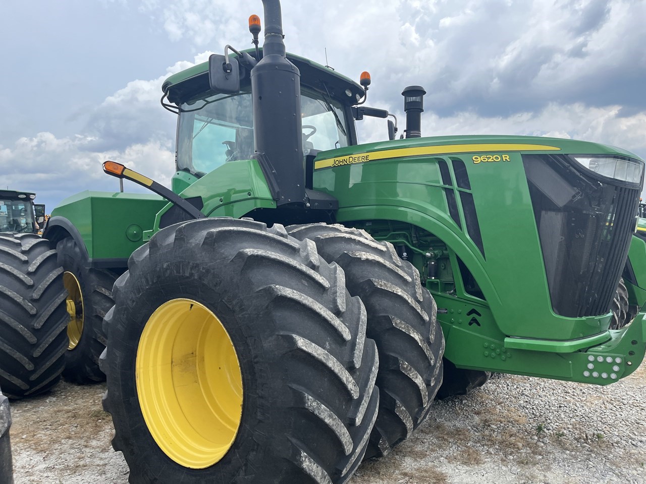 2016 John Deere 9620R Tractor - 4WD For Sale in Mattoon Illinois