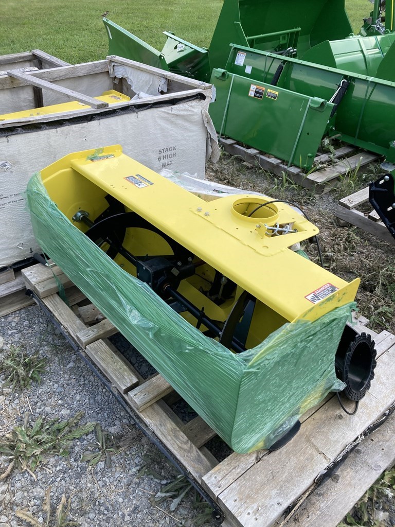 2021 John Deere 47" Snow Blower Snow Blower For Sale in East Palestine Ohio