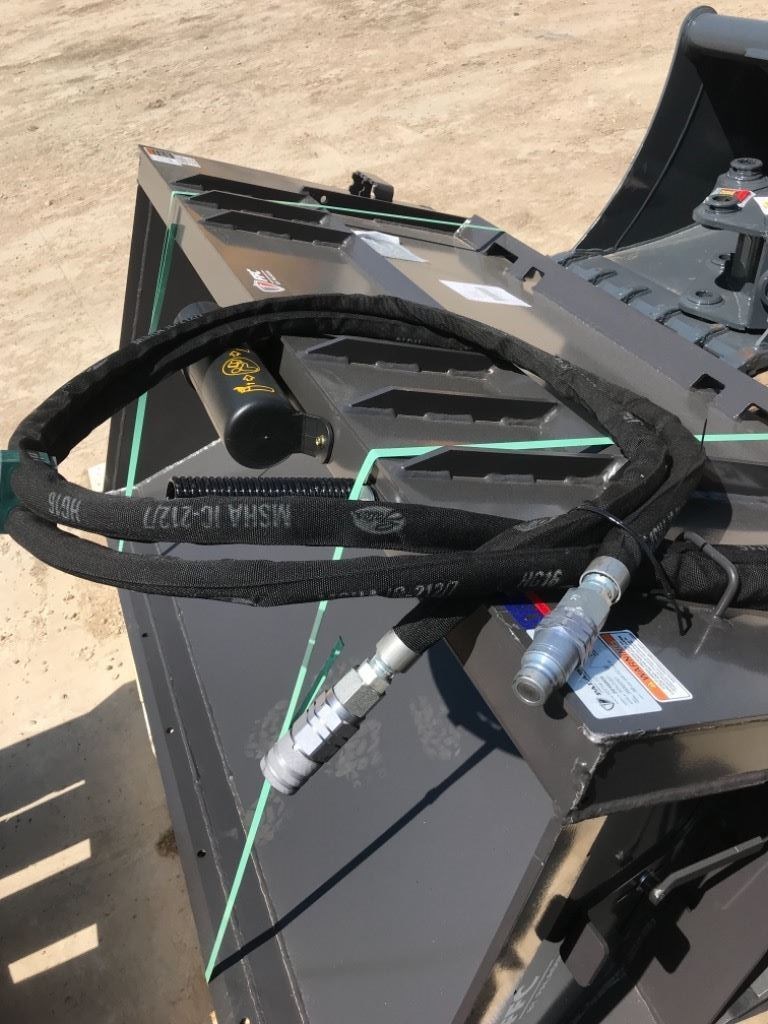 2020 JRB SKID BUCKET Bucket For Sale in Hewitt Texas