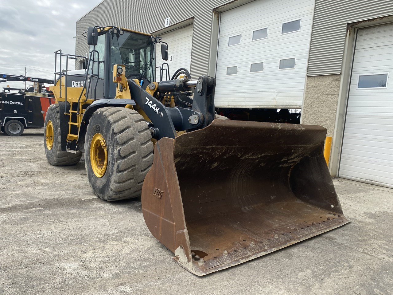 2016 John Deere 744K Wheel Loader For Sale in Laval Quebec