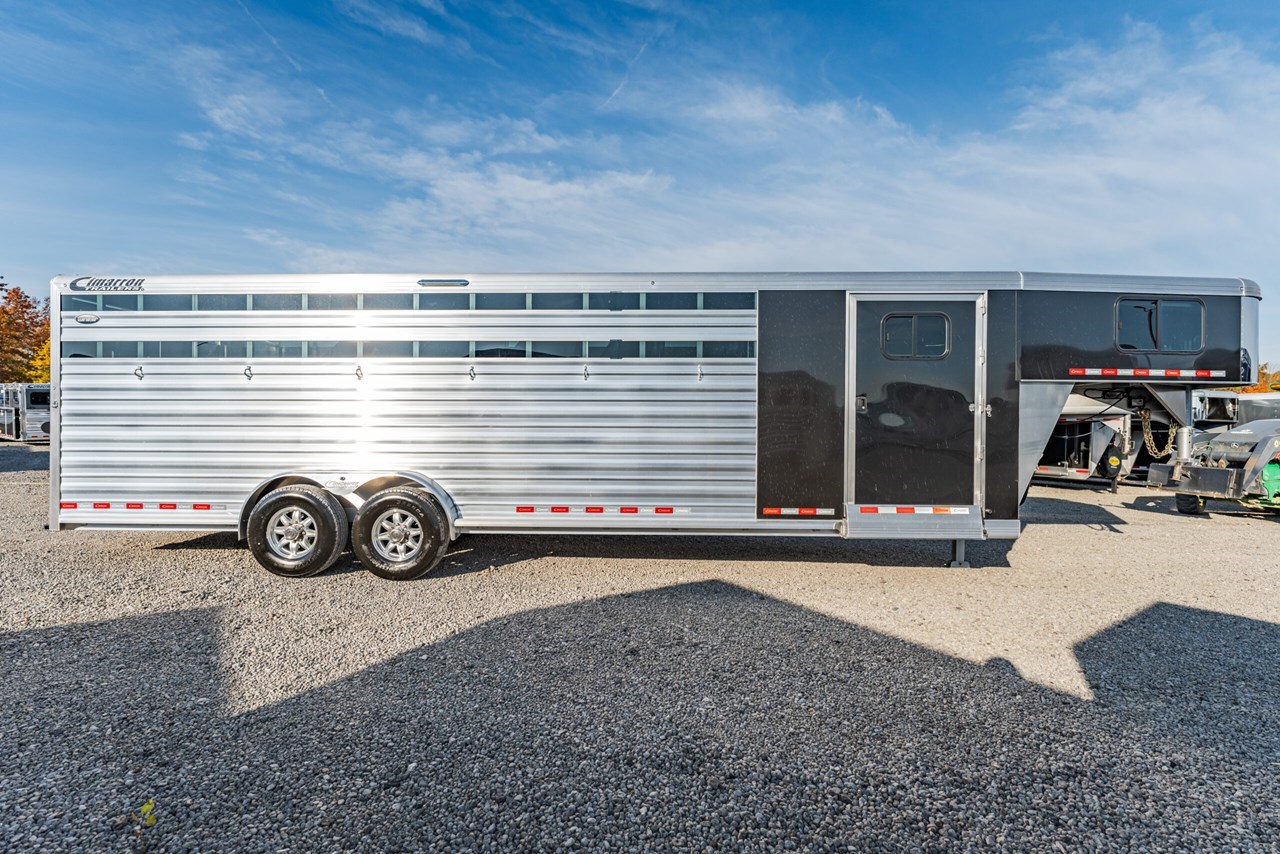 2025 Cimarron WS6G Traílers para ganado A La VentaNorth Jackson Ohio