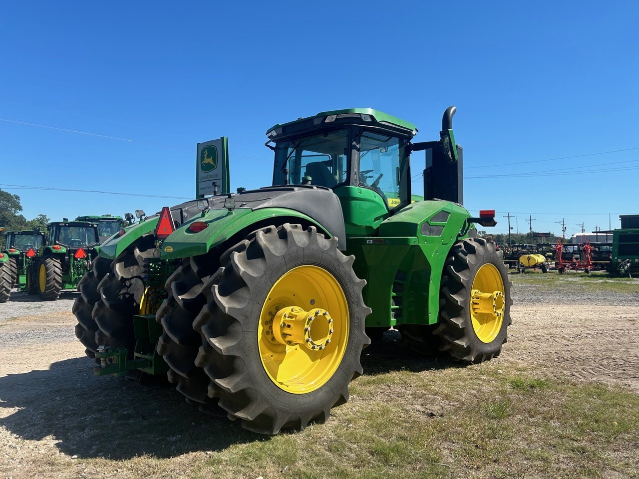 2022 John Deere 9R 640 Tractor - 4WD For Sale in Beaumont Texas