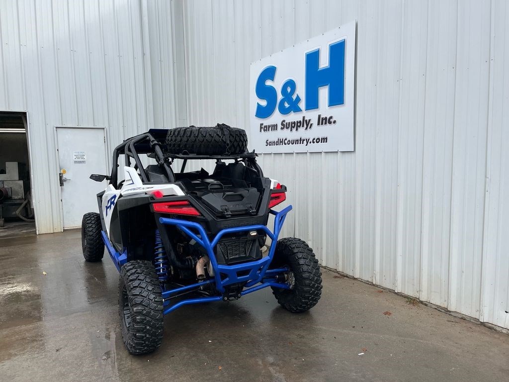 2020 Polaris RZR Pro XP 4 Ultimate مركبة صناعية برسم البيعROGERSVILLE ...