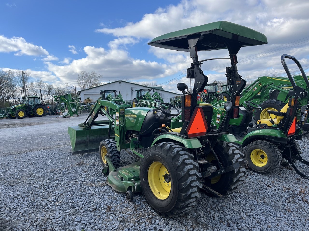2013 John Deere 2032R Compact Utility Tractor For Sale in Mount Juliet ...