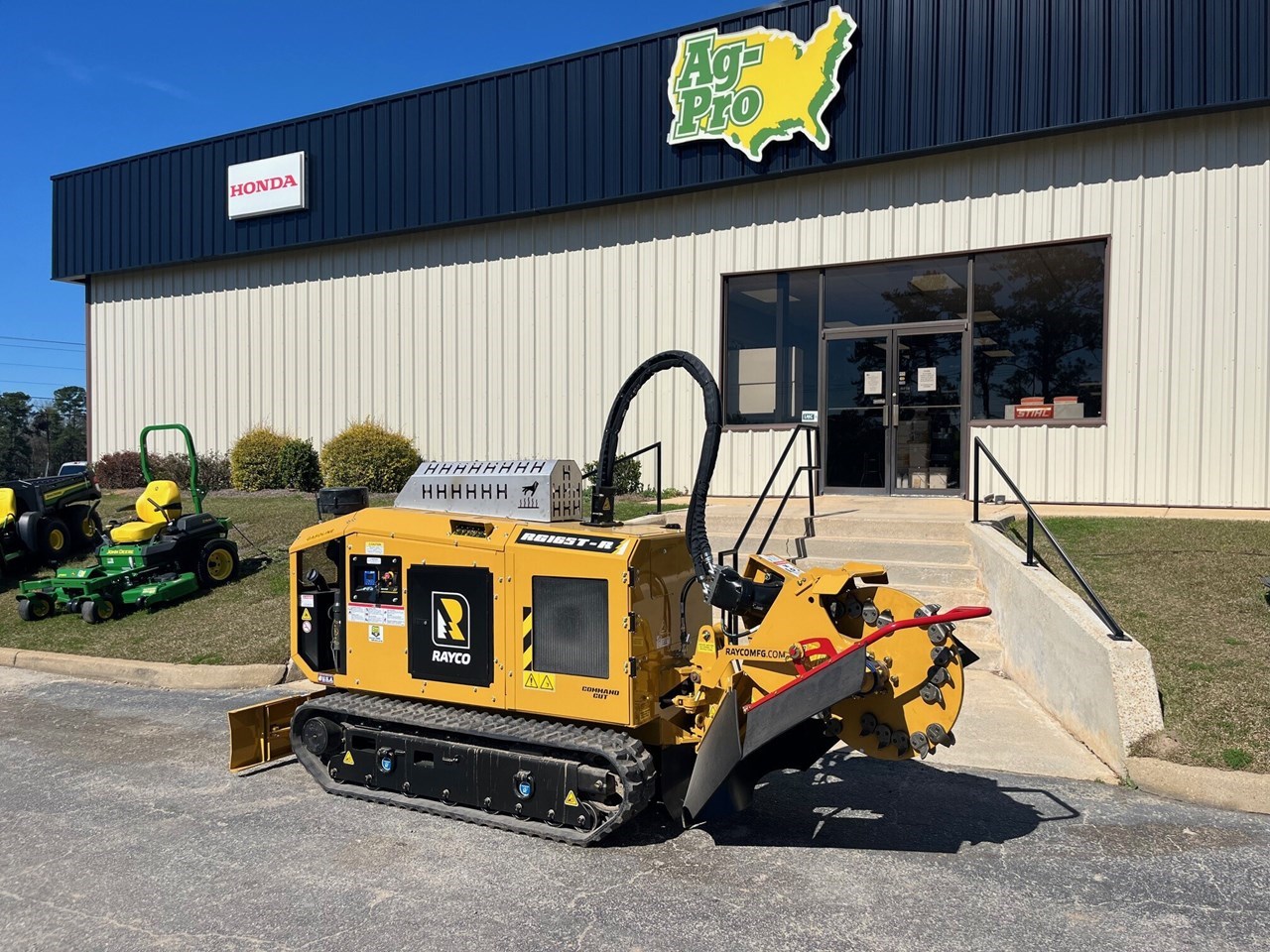 2025 Rayco RG165T Chipper-Self Propelled For Sale in Middleburg Florida