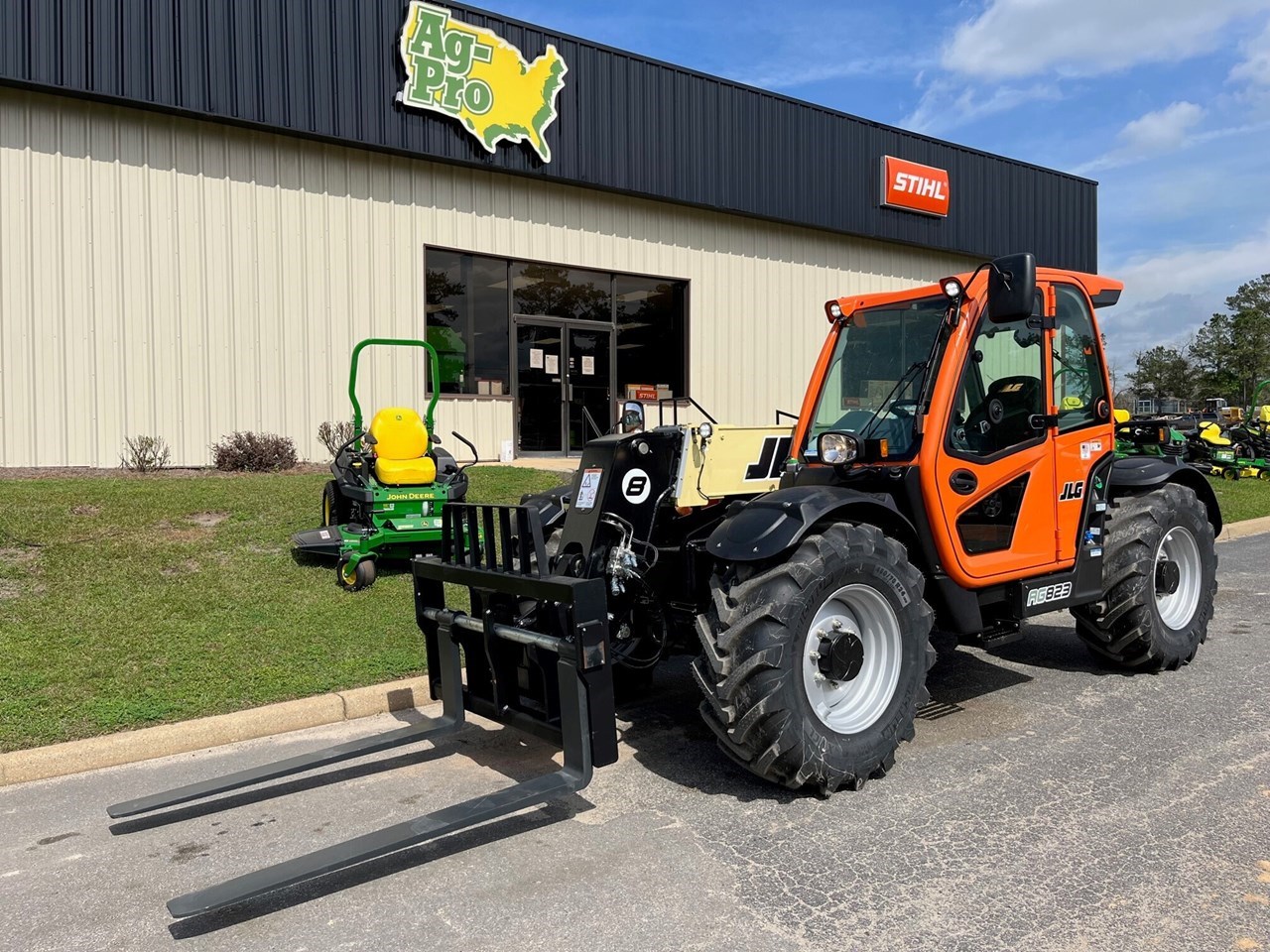 2025 JLG 823 Telehandler For Sale in Middleburg Florida