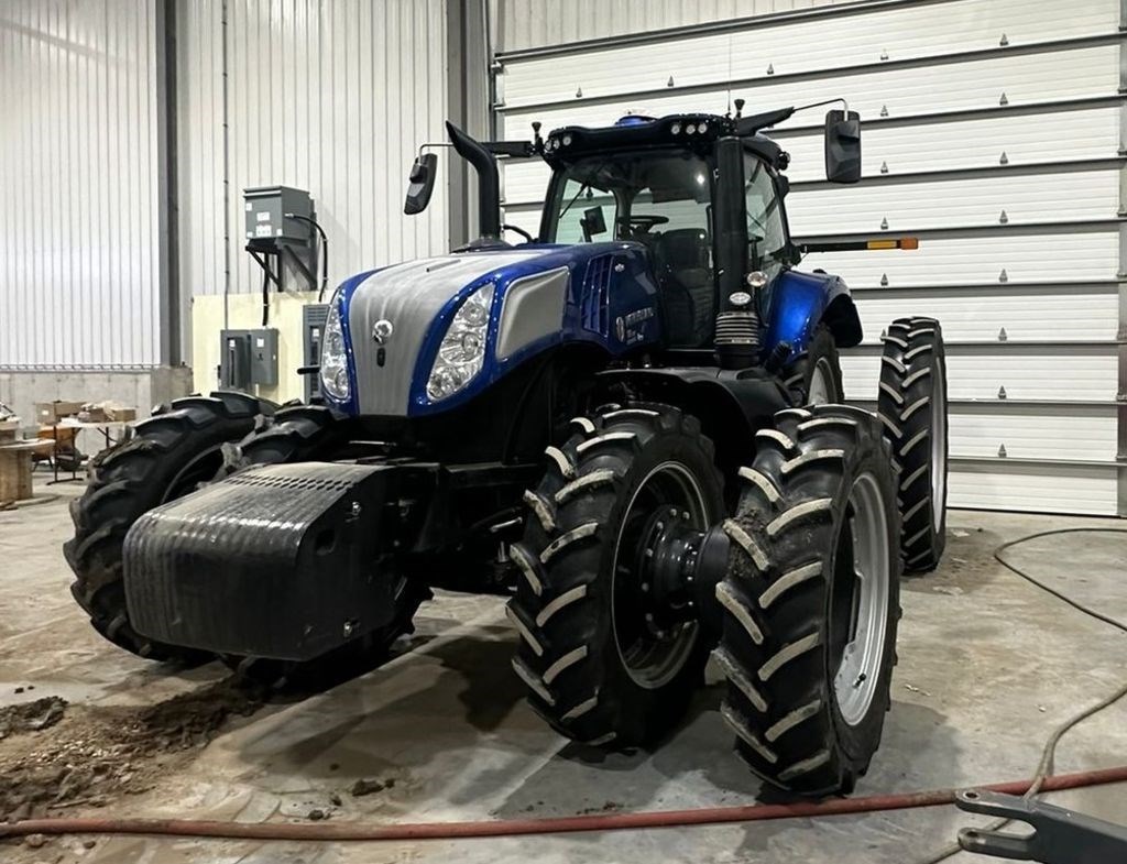 2024 New Holland T8.435 Tractor For Sale in Lethbridge Alberta