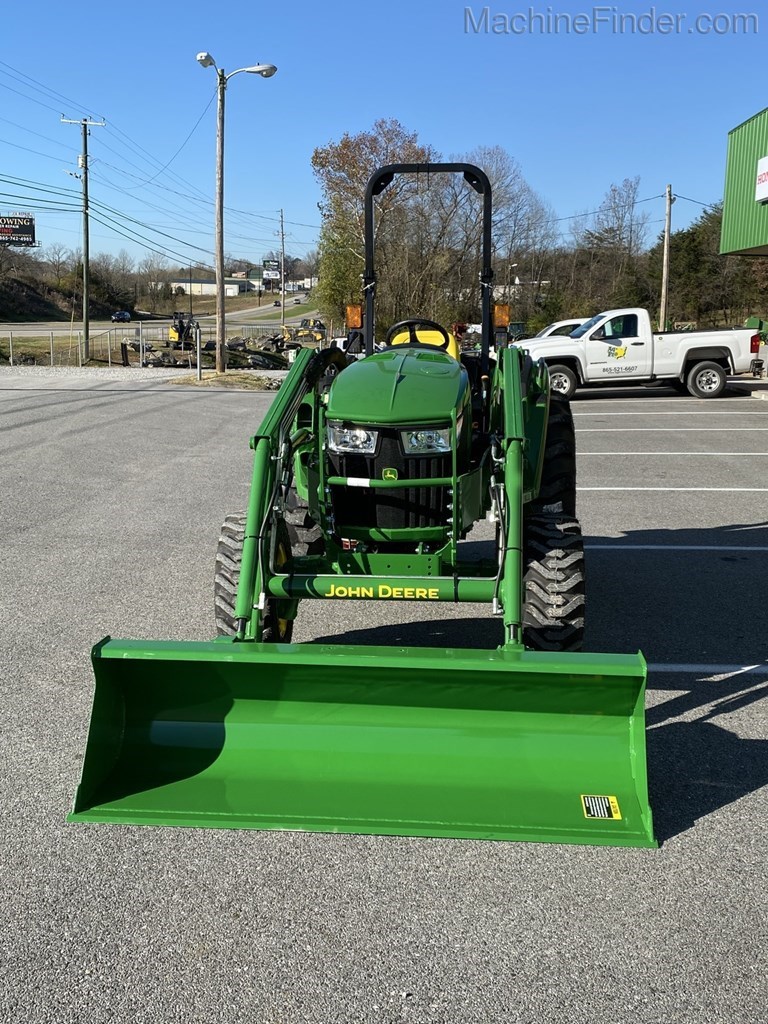 2025 John Deere 4052M Compact Utility Tractor A La VentaPerrysburg Ohio
