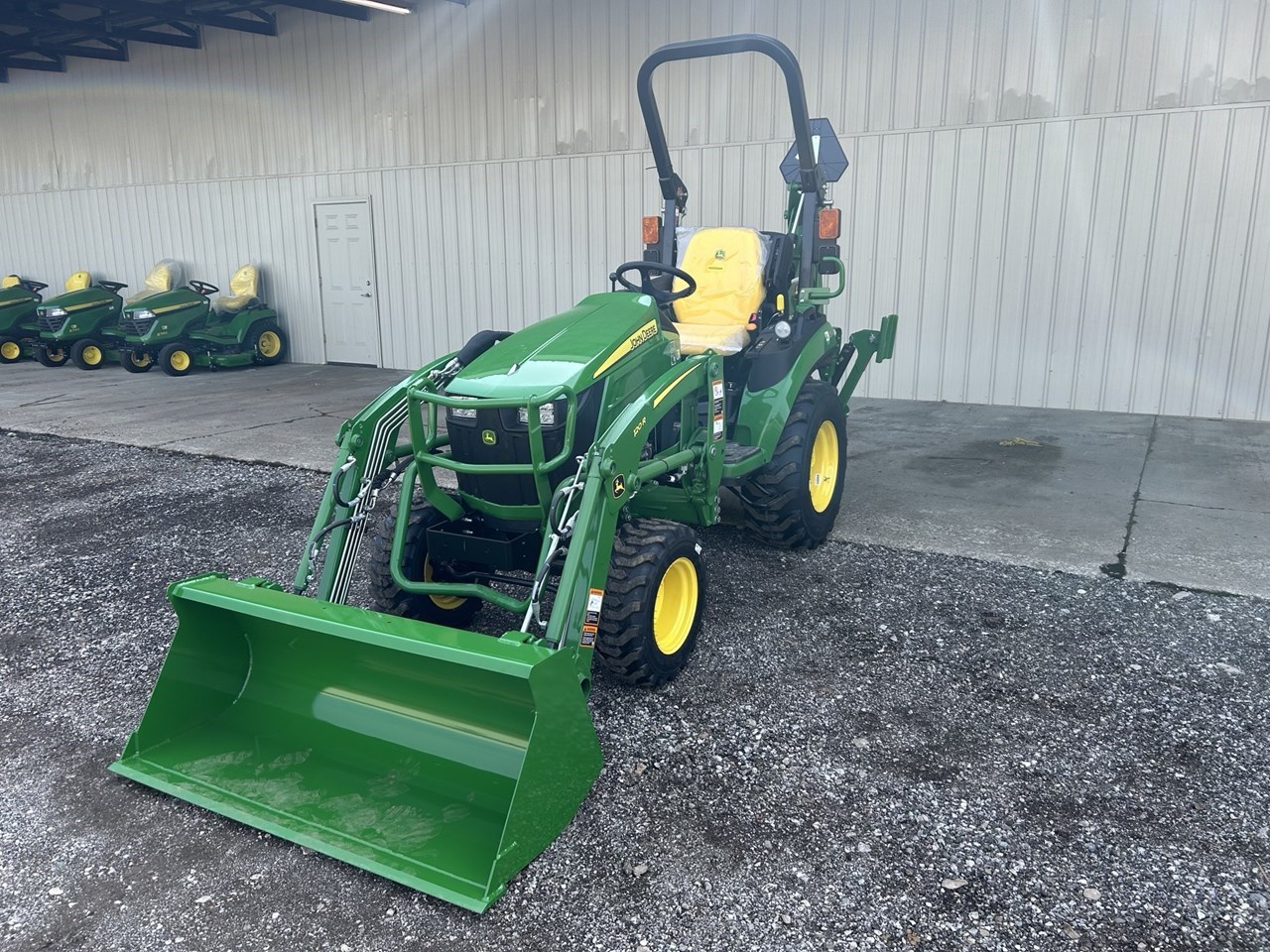2025 John Deere 2025R Compact Utility Tractor For Sale in Chardon Ohio