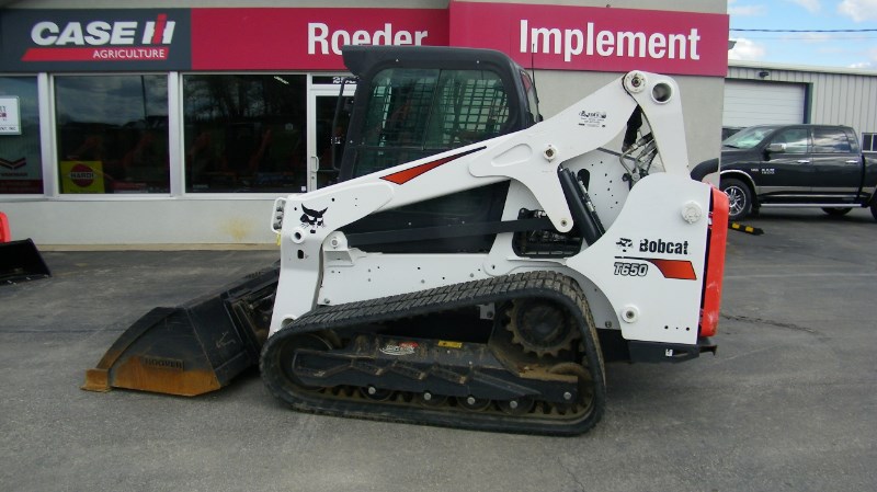 Case IH Dealer » Roeder Implement Inc., Iowa