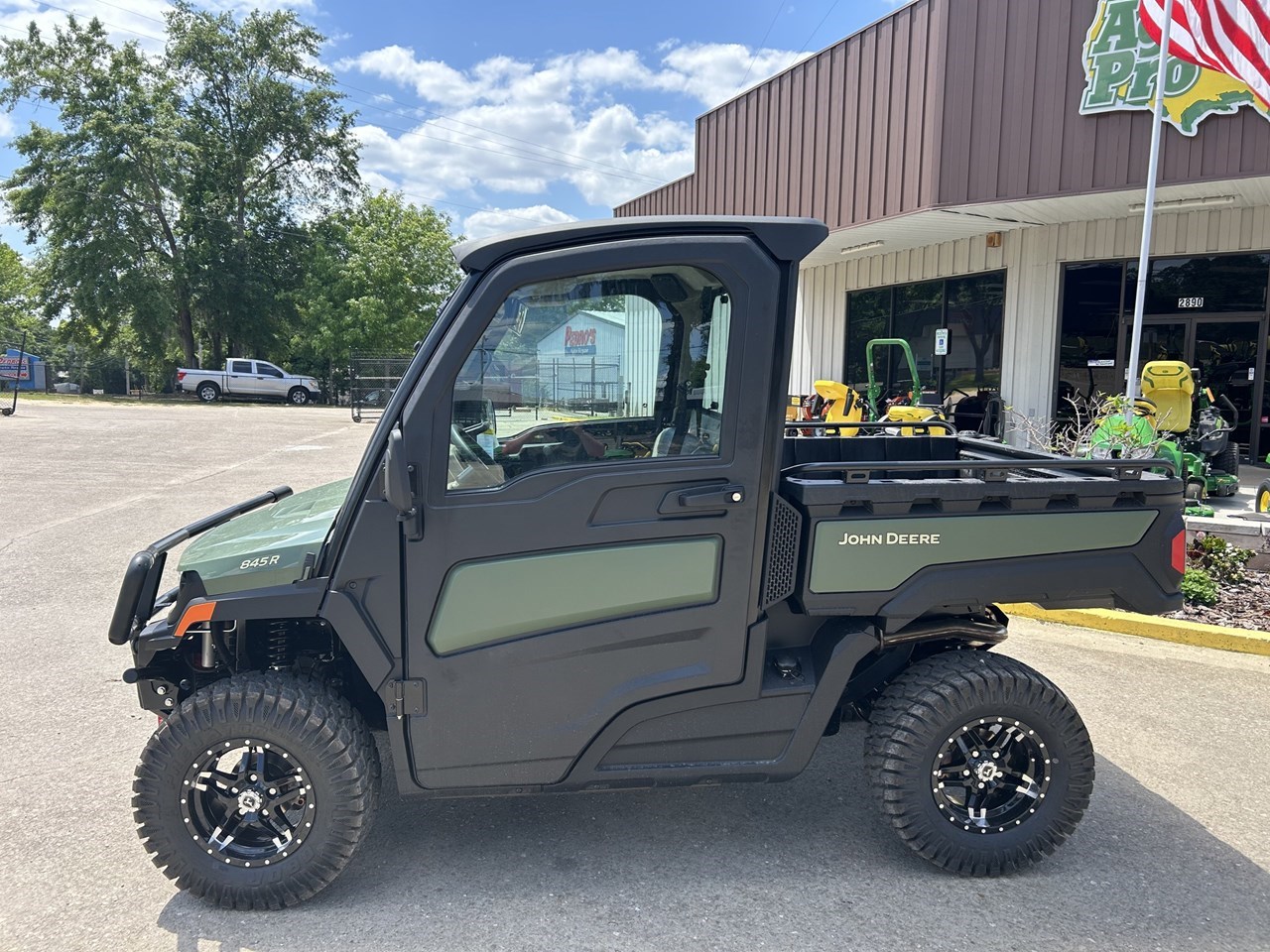 2025 John Deere 845r HVAC Utility Vehicle For Sale in Tallahassee Florida