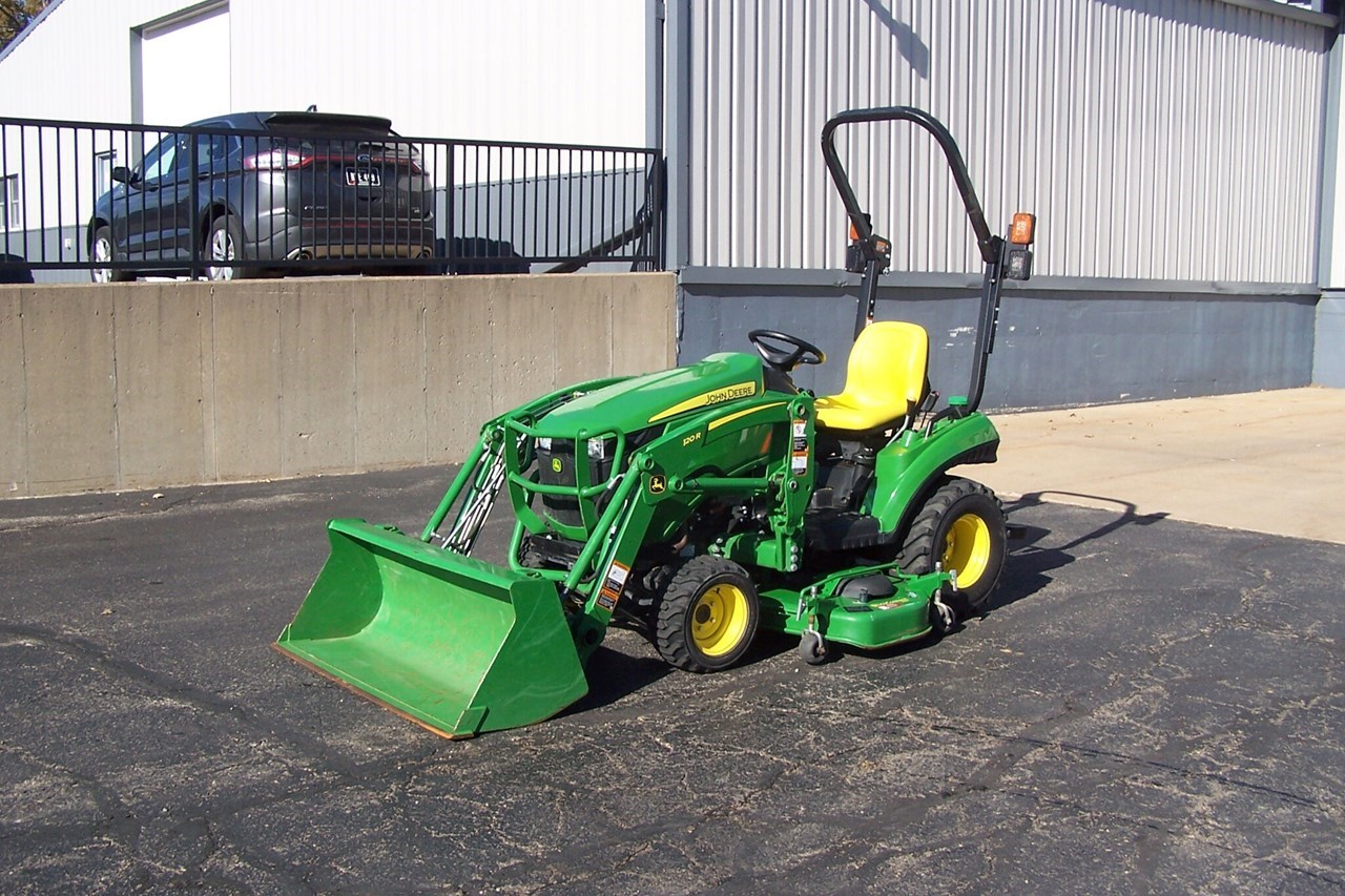 2018 John Deere 1023E Tractor - Compact Utility For Sale » Roeder ...